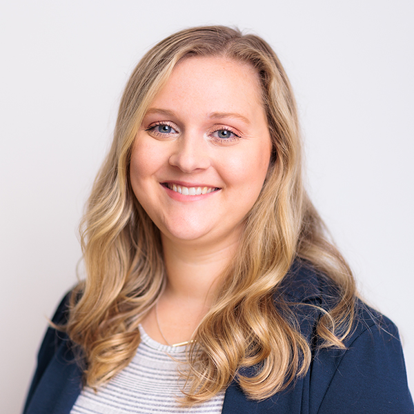 Contact Our Residence Life Staff | Endicott College