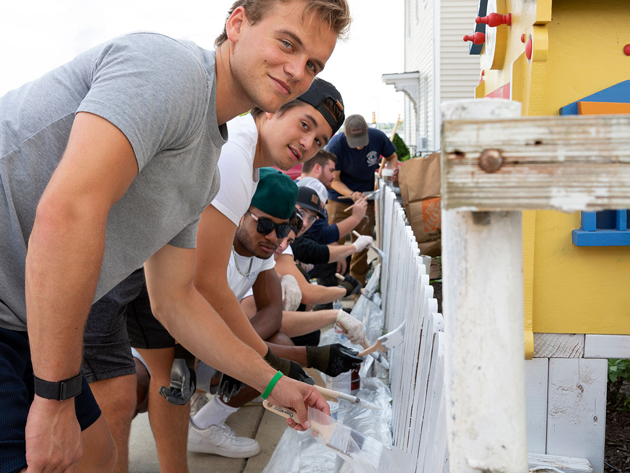 2021–22 Facts & Figures | Endicott College