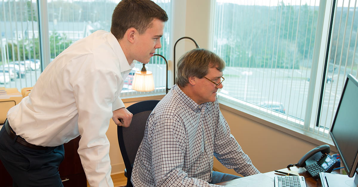 Three Secrets to Impressing Your CEO Right Now | Endicott College Blog