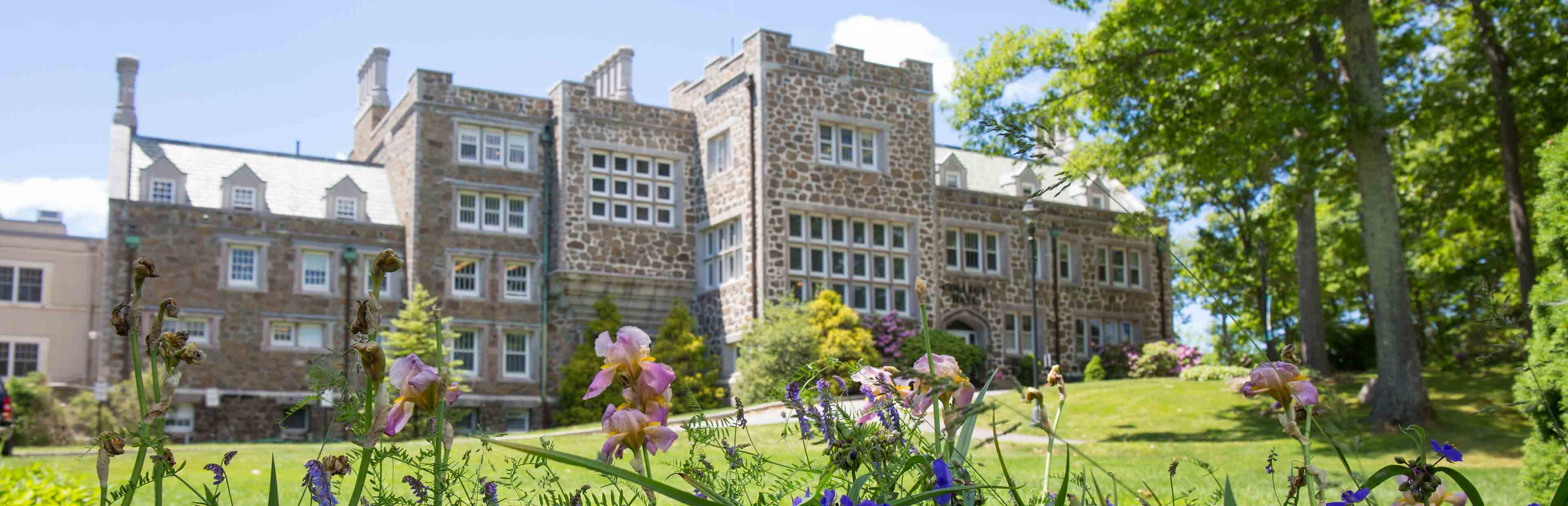 Gull Parent & Family Resources | Endicott College