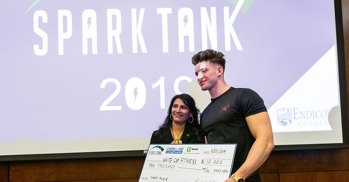 Entrepreneurs Pitch Spark Tank Ideas | Endicott College
