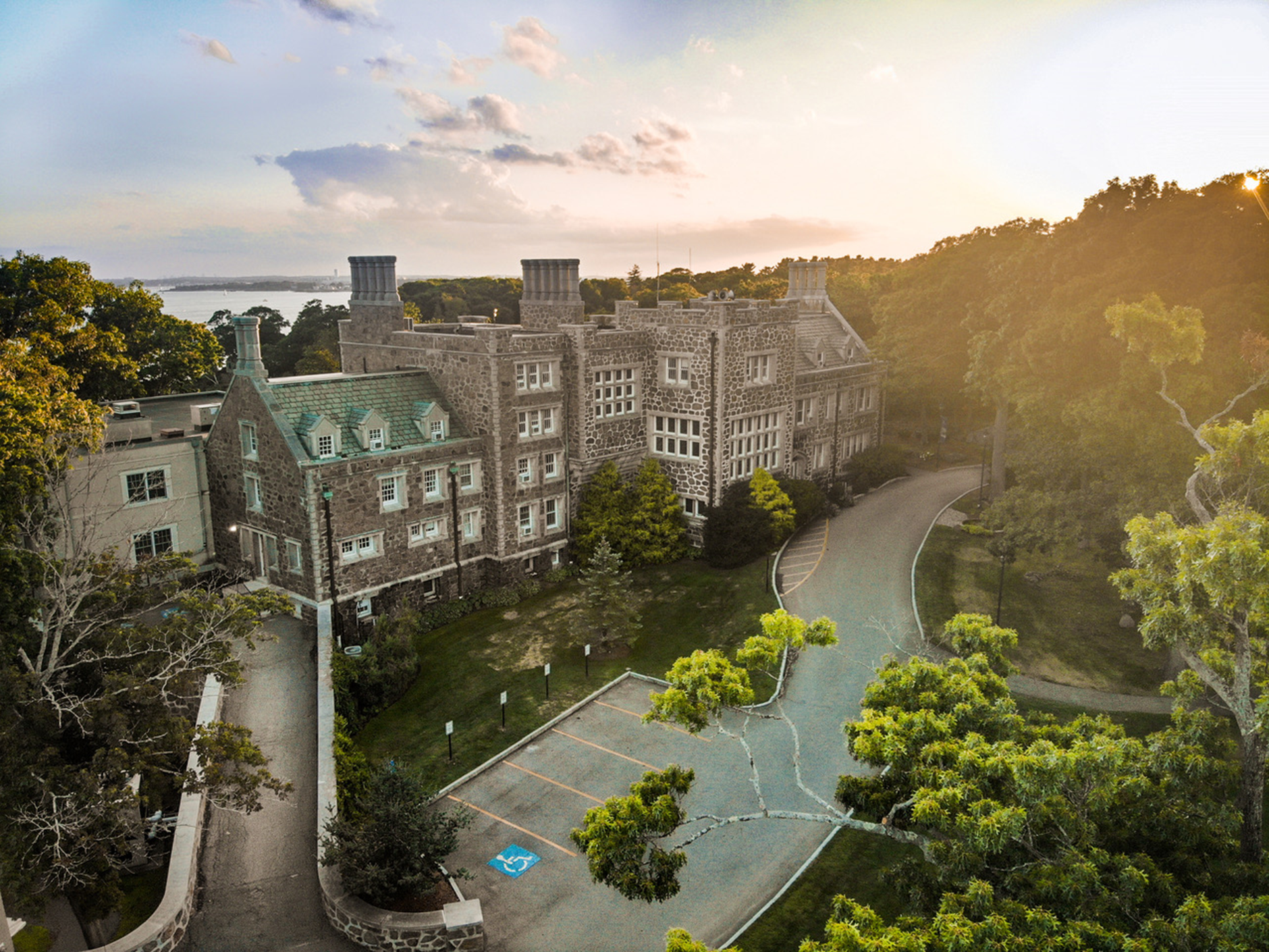 Endicott Makes Splash in U.S. News & World Report Rankings | Endicott ...