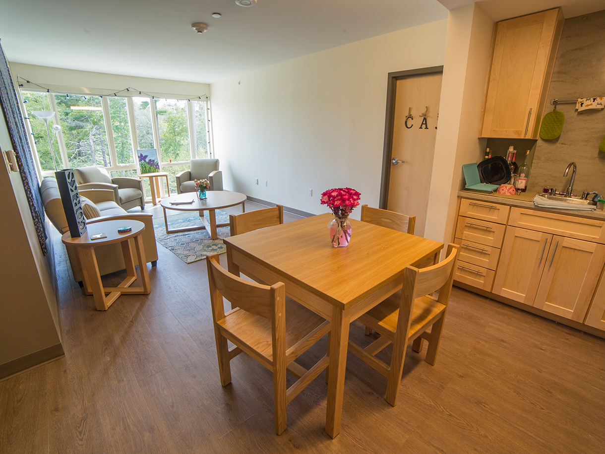 Housing Options | Residence Halls & Houses | Endicott College